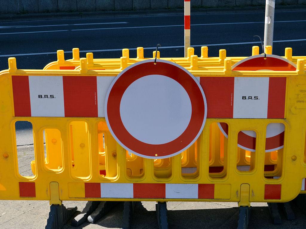 Nächtliche Sper­run­gen auf der B217 zwi­schen Springe und Völk­sen