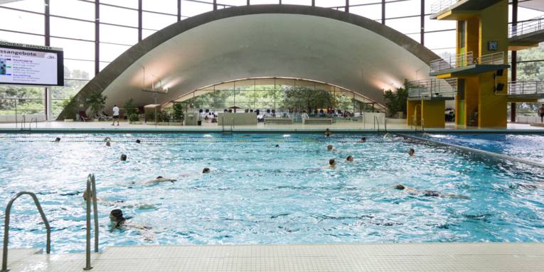 Stadionbad | Hallenbäder | Schwimmen | Sport | Freizeit & Sport ...