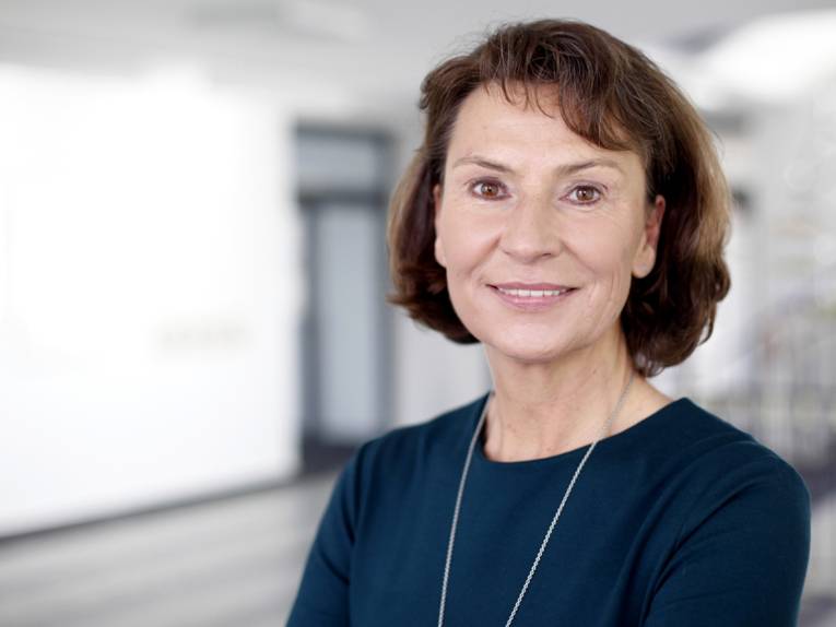 Christine Karasch (ab 2018) | Karasch | Mitarbeiter | Bilder Region ...