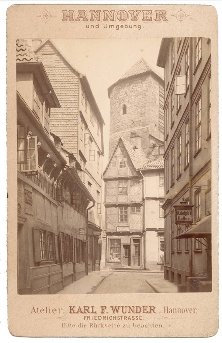 klostergang mit Beginenturm 1888