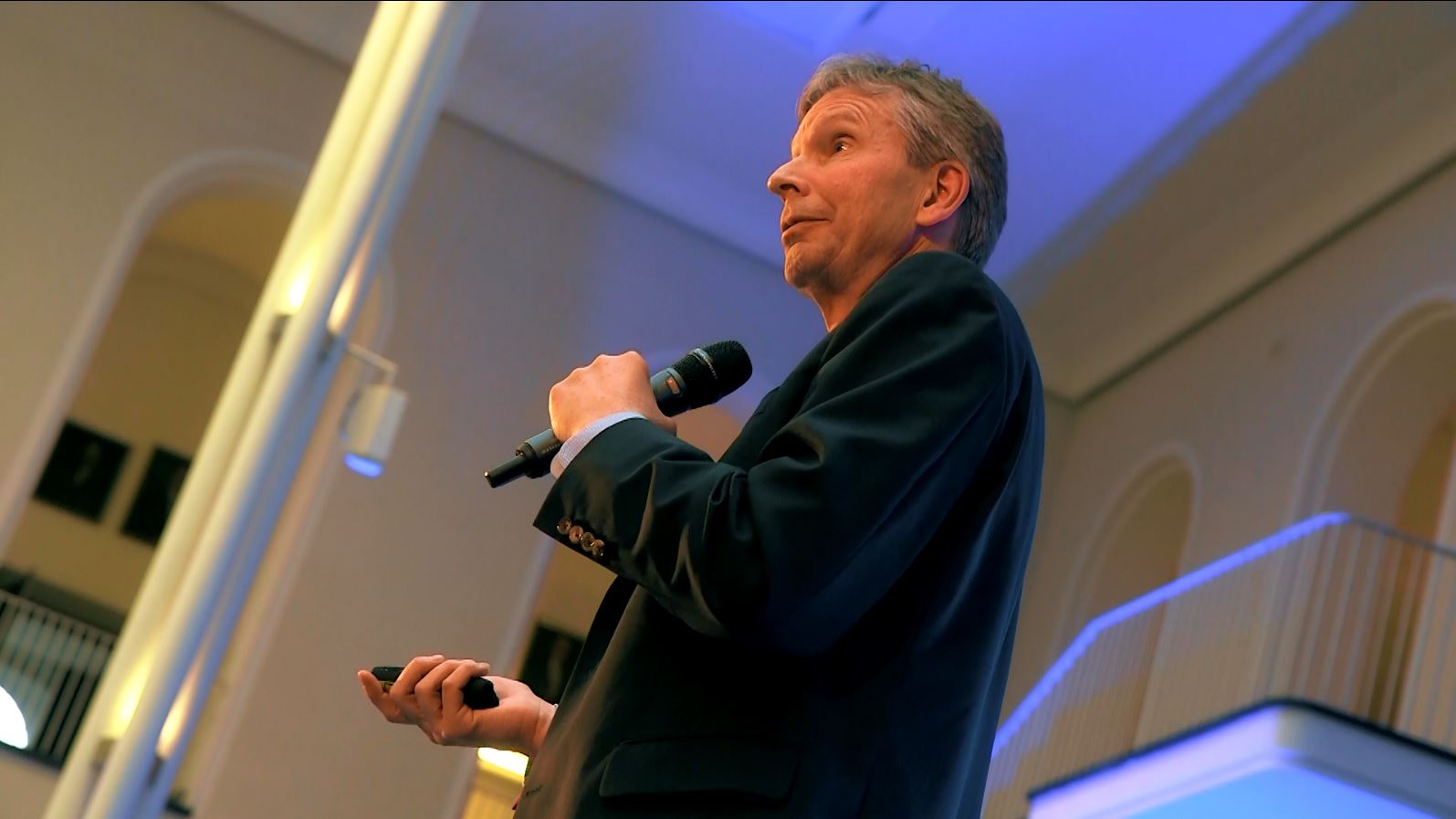 Donald D. Hoffman - Hannover.de