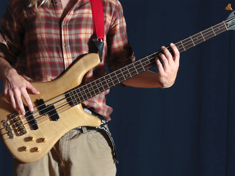 E-Bass | Instrumente | Musikschule | Kultur & Freizeit ...
